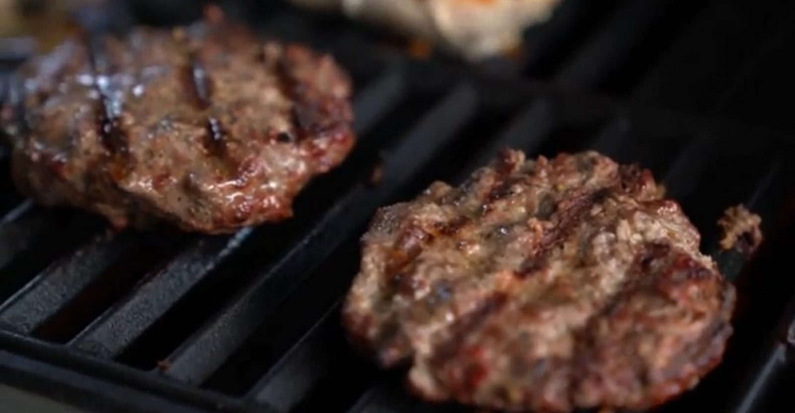 How to Use BBQ Grill Mats?